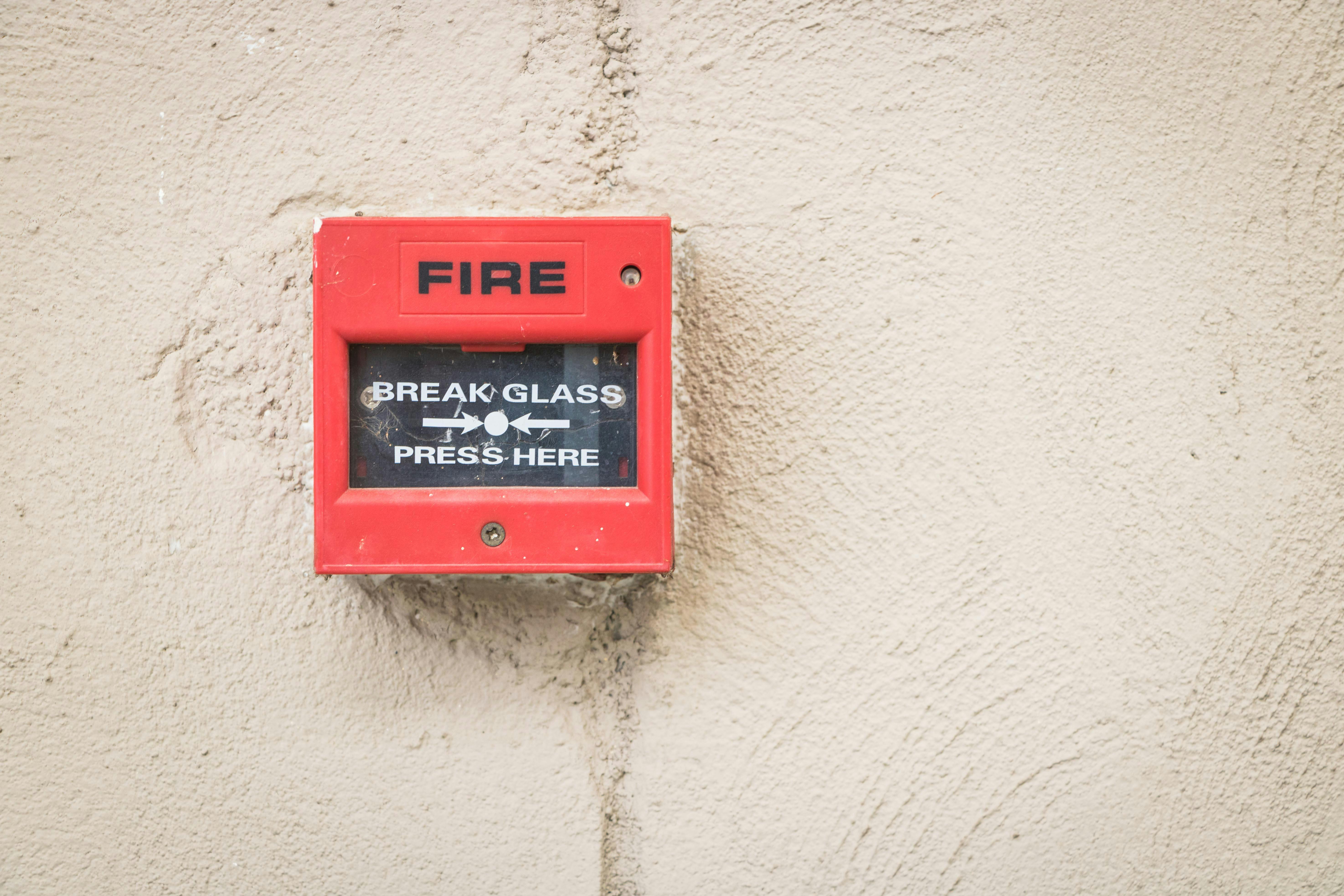 Boost Retail Safety with security alarm for shop: 24/7 Monitoring ...